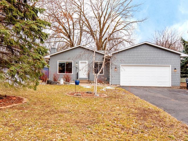2136 Mohawk Rd E, North Saint Paul, MN 55109 - See Est. Value, Schools ...