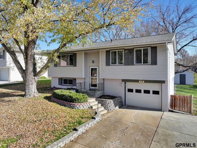 Hickman, NE Homes For Sale & Real Estate