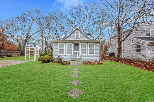 Mastic, NY Homes For Sale & Mastic, NY Real Estate | Trulia