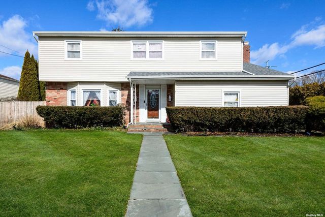 Dix Hills, NY Homes For Sale & Dix Hills, NY Real Estate | Trulia