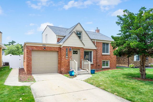 North Riverside, IL Homes For Sale - Updated Daily