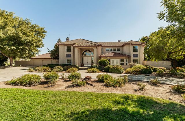 Dinuba, CA Homes For Sale & Real Estate