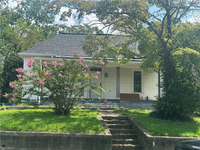 Mount Airy, NC Homes For Sale - 125 Homes | Trulia