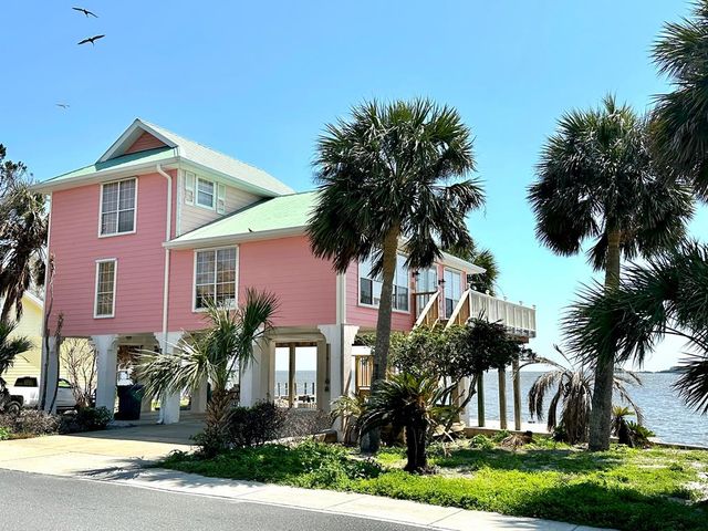 Cedar Key, FL Homes For Sale & Real Estate