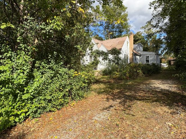 Roselle, IL Homes For Sale & Real Estate - 137 Homes | Trulia