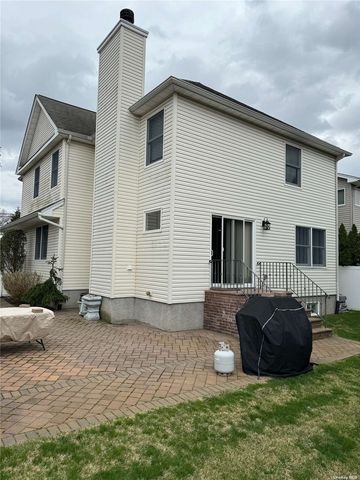 Wantagh, NY Homes For Sale & Wantagh, NY Real Estate | Trulia