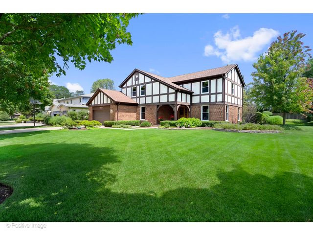 Burr Ridge, IL Homes For Sale & Burr Ridge, IL Real Estate | Trulia