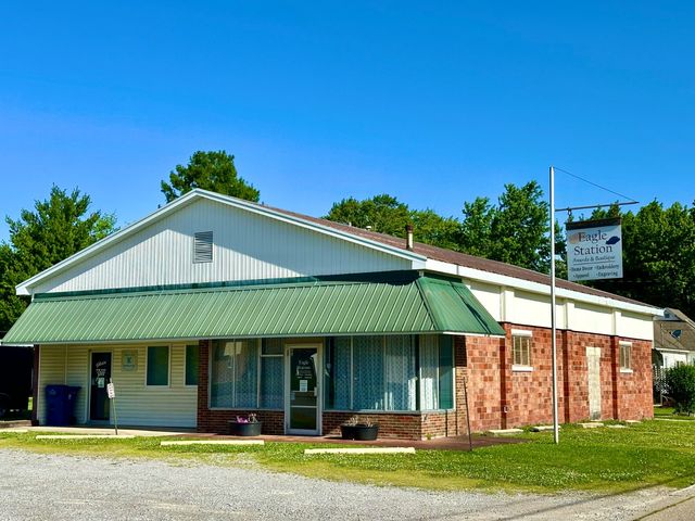 Flora, IL Homes For Sale & Flora, IL Real Estate | Trulia