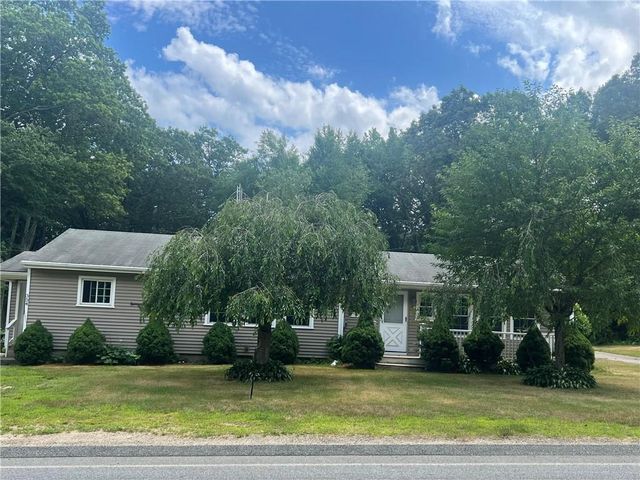 Woonsocket, RI Homes For Sale & Real Estate - 85 Homes | Trulia