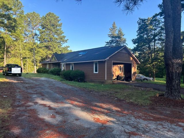 Foreclosures and Foreclosed Homes for Sale Near Me - Find Nearby Real ...