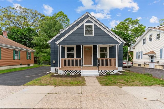 Lincoln, RI Homes For Sale & Real Estate