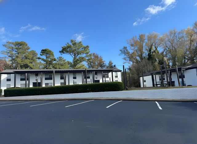 235 Sycamore Dr #R08, Athens, GA 30606 - See Est. Value, Schools & More