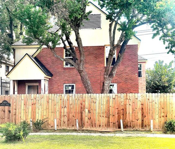 Houston, TX Duplex & Triplex Homes for Sale - Multi-Family | Trulia