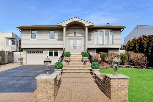 Merrick, NY Homes For Sale & Real Estate