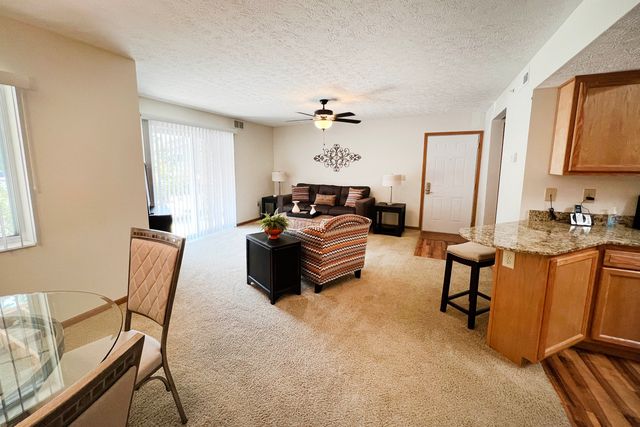 900 Oakwood Dr #300-03, Fort Thomas, KY 41075 - See Est. Value, Schools ...