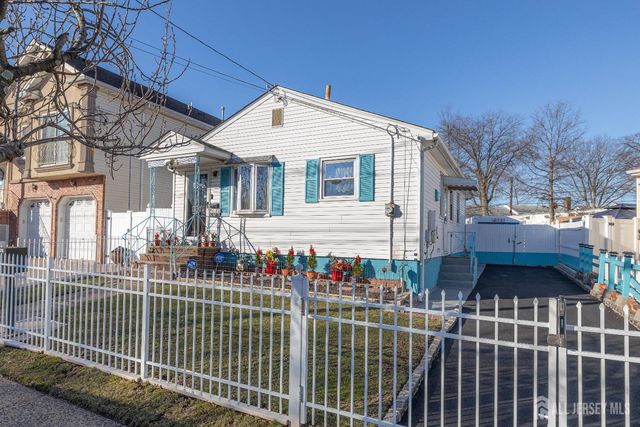 Elizabeth, NJ Homes For Sale & Real Estate