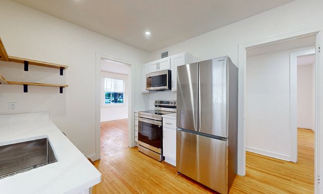 1 bed, 1.0 bath, 792 sqft, $2,495 - Neptune Beach, FL | Trulia