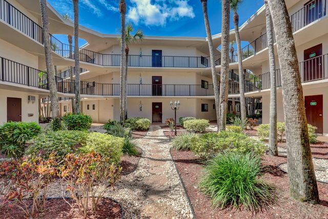 Kings Point Condos For Sale in Delray Beach, FL - 370 Listings | Trulia