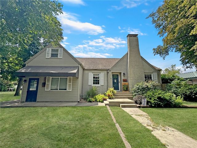 Sullivan, IL Homes For Sale & Real Estate