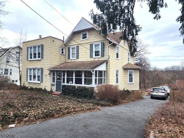 River Edge, NJ Homes For Sale & Real Estate - 39 Homes | Trulia