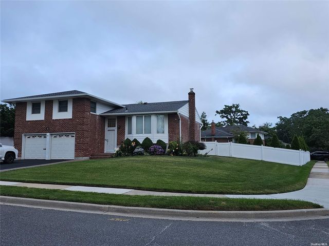 Plainview, NY Homes For Sale & Plainview, NY Real Estate | Trulia