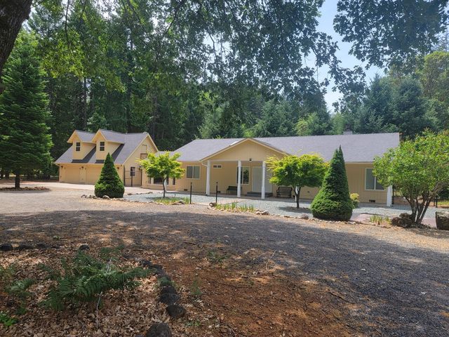 Cave Junction, OR Homes For Sale & Real Estate - 121 Homes | Trulia