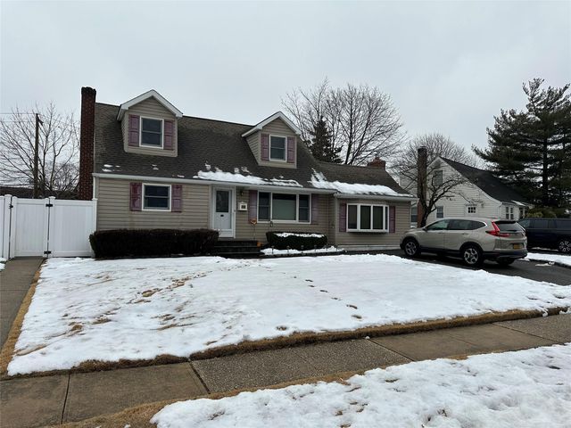 Wantagh, NY Homes For Sale & Real Estate