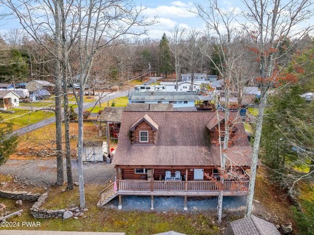 Lake Wallenpaupack Estate Single Family Homes For Sale in Greentown, PA ...