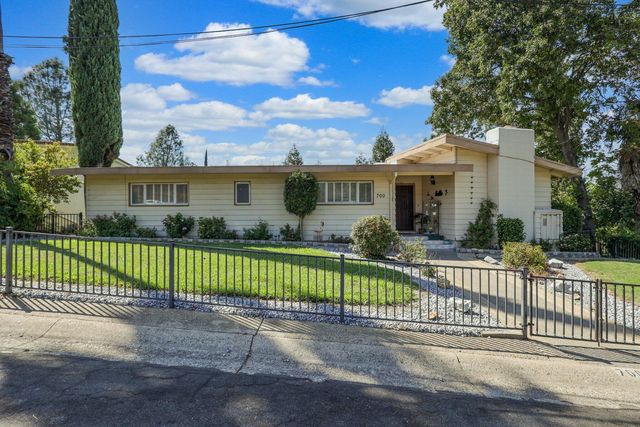 Redding, CA Homes For Sale & Real Estate