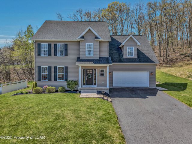 Dallas, PA Homes For Sale & Real Estate