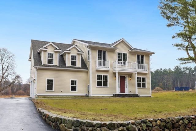 Topsfield, MA Homes For Sale & Real Estate