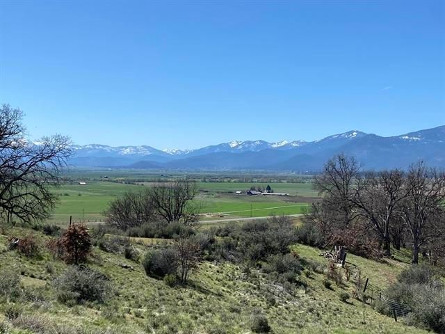 Fort Jones, CA Homes For Sale & Real Estate - 60 Homes | Trulia