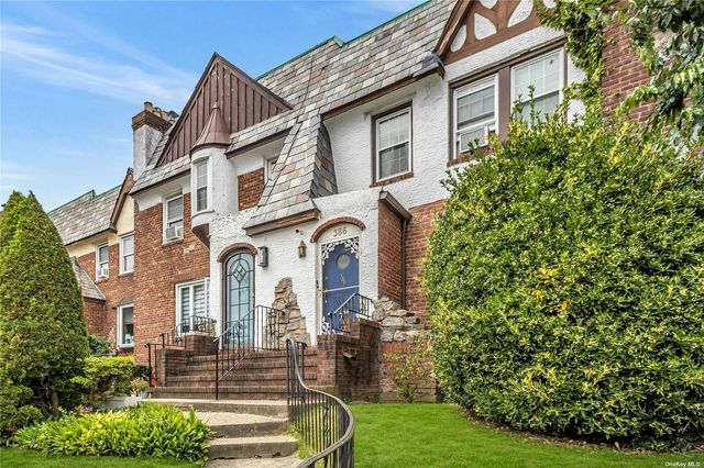 Valley Stream, NY Homes For Sale & Valley Stream, NY Real Estate | Trulia