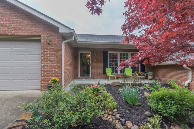 814 Saint Andrews Way, Maryville, TN 37801 - See Est. Value, Schools & More