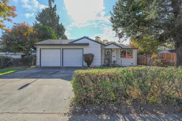 8956 Rosewood Dr, Sacramento, CA 95826 - See Est. Value, Schools & More