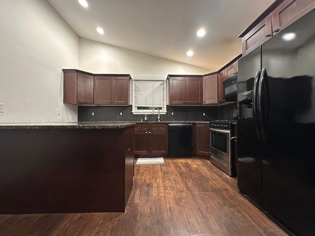 179 County Line Rd #2, Amityville, NY 11701 - See Est. Value, Schools ...