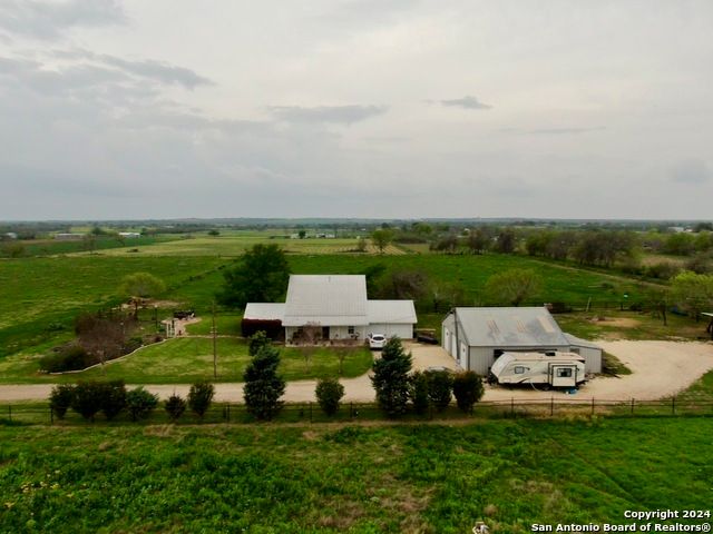 Devine, TX Homes For Sale & Devine, TX Real Estate | Trulia