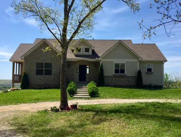 17657 Coffin Rd, Leavenworth, KS 66048 | Trulia