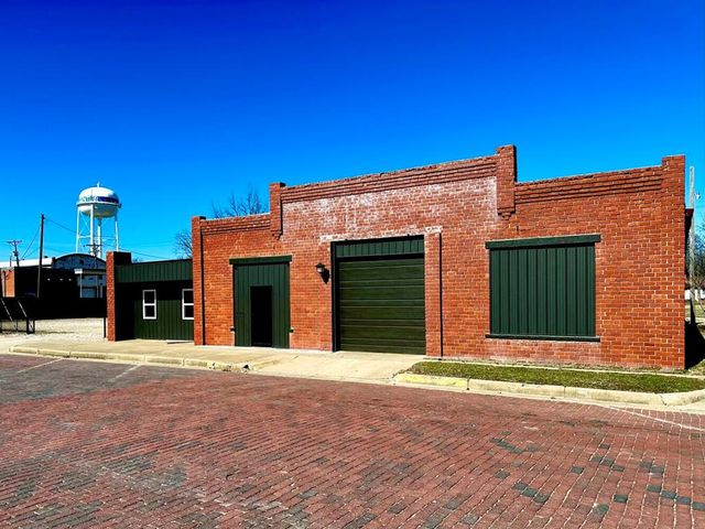 Yates Center, KS Homes For Sale & Yates Center, KS Real Estate | Trulia