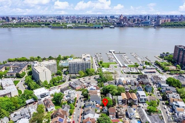 Edgewater, NJ Homes For Sale & Edgewater, NJ Real Estate | Trulia | Page 2