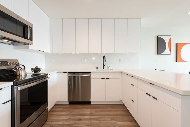 460 Davis Ct #812, San Francisco, CA 94111 - See Est. Value, Schools & More