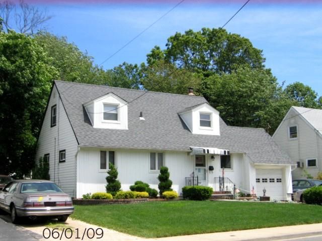 Merrick, NY Homes For Sale & Real Estate