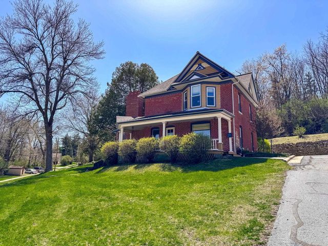 Decorah, IA Homes For Sale & Decorah, IA Real Estate | Trulia