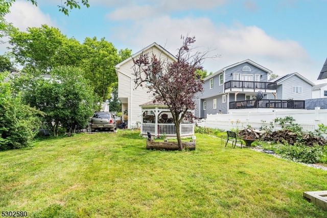 Springfield, NJ Homes For Sale - Updated Daily