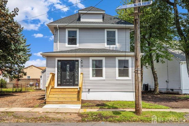 Edison, NJ Homes For Sale & Real Estate - 156 Homes | Trulia