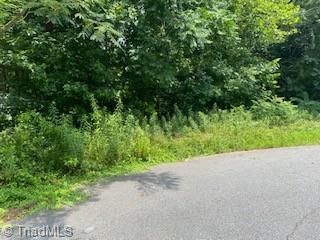 3609 Turret Ct, Winston Salem, NC 27101 - See Est. Value, Schools & More