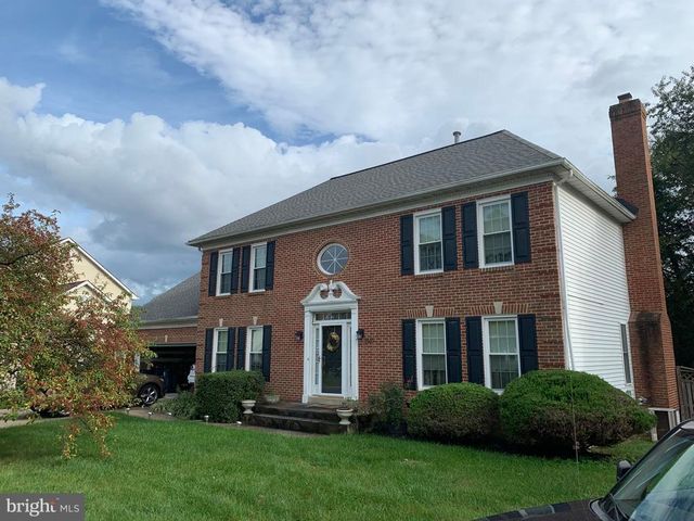 8110 Highland Meadows Dr, Clinton, MD 20735 - See Est. Value, Schools ...