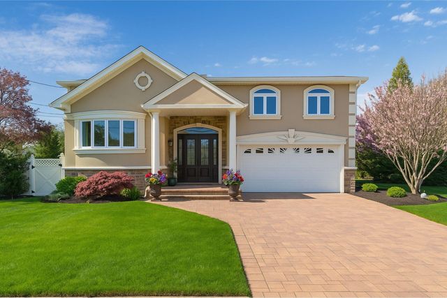 Merrick, NY Homes For Sale & Real Estate