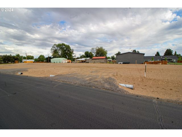 Prineville, OR Homes For Sale & Real Estate