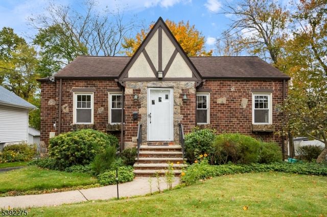 Roselle, NJ Homes For Sale & Real Estate - 115 Homes | Trulia